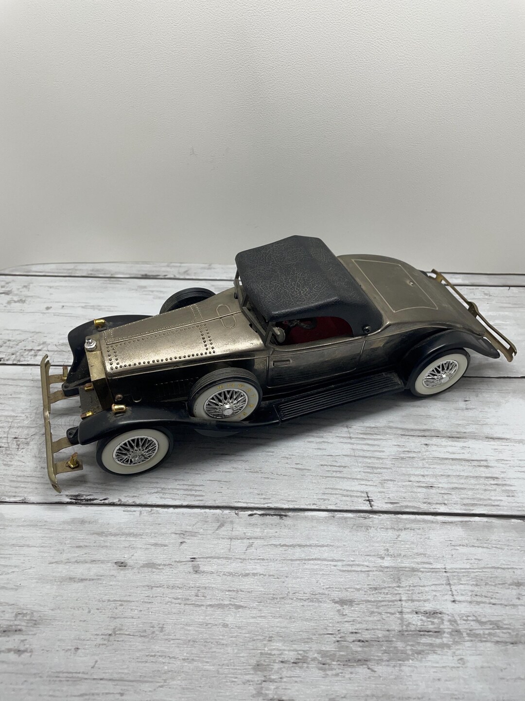 Old Fashion Car Radio Working Plastic and Metal Car Model Rolls Royce ...