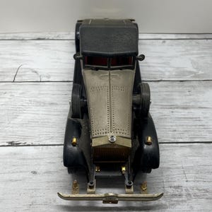 Old Fashion Car Radio Working Plastic and Metal Car Model Rolls Royce ...