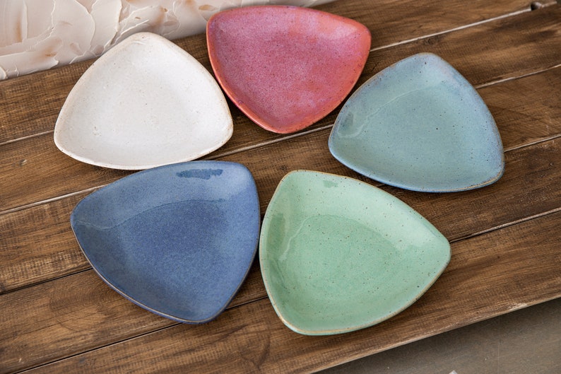 2 Ceramic Triangular Salad Plate First Course Plate SET of 2 - Etsy