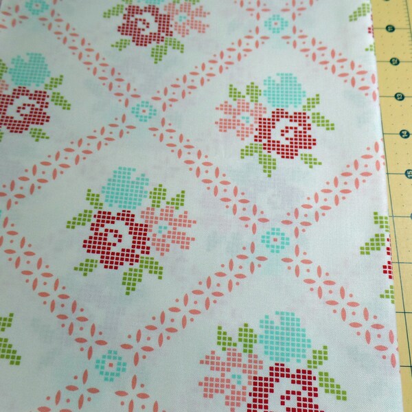 Moda Vintage Picnic Fabric - Etsy