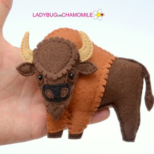 BISON Felt Toy, Ornament, Magnet, Keychain, Brooch - Etsy