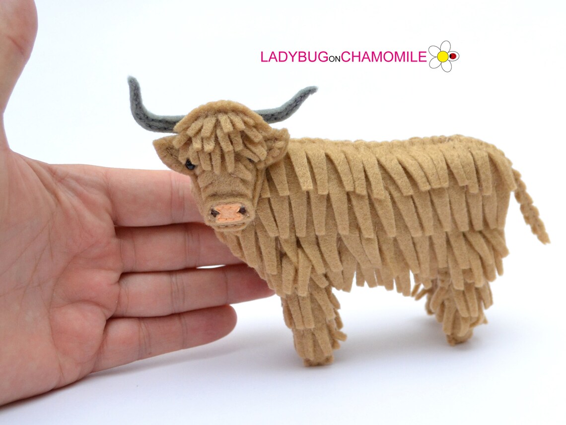 SCOTTISH HIGHLAND COW Felt Toy, Ornament, Magnet, Keychain, Brooch - Etsy