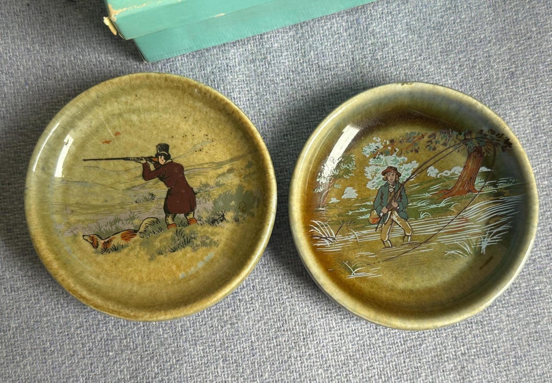 Pair Vintage Irish WADE Porcelain Pill Dishes Hunting and Fishing ...