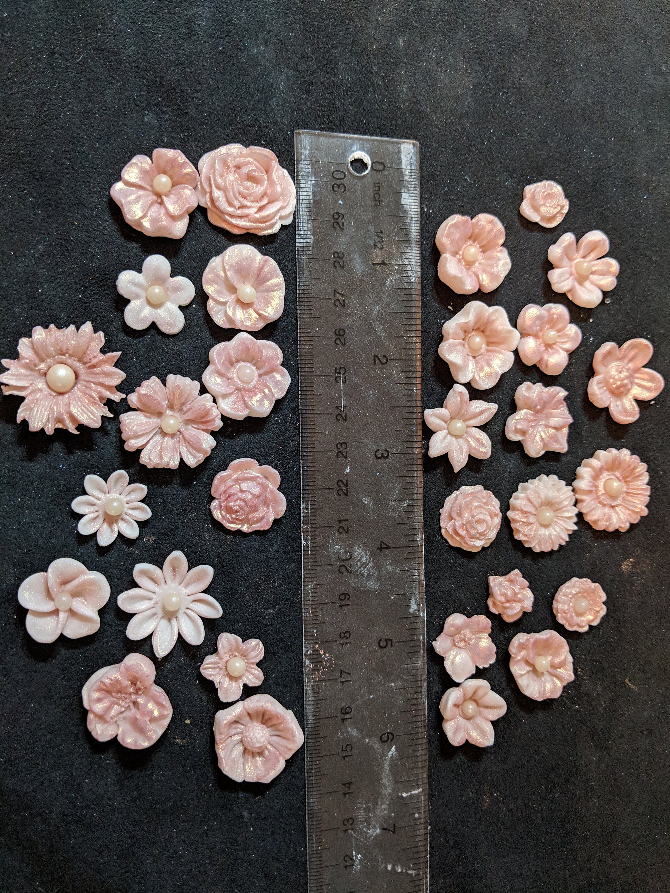 24 Edible Rose gold small various flowers/various sizes/ any | Etsy