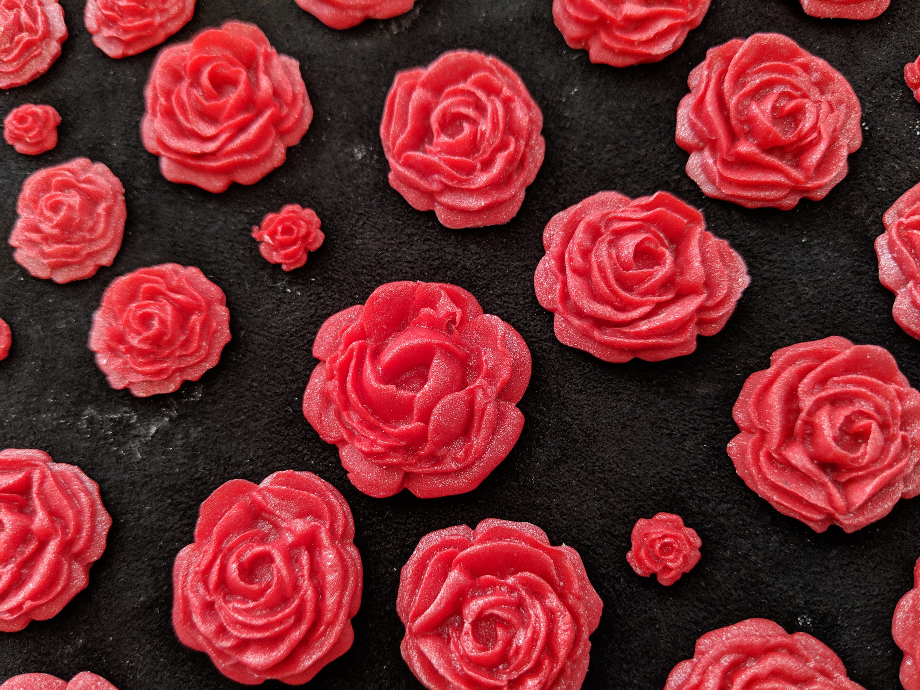 24 1/3 1 1/4 Roses /gum paste flowers / cake | Etsy