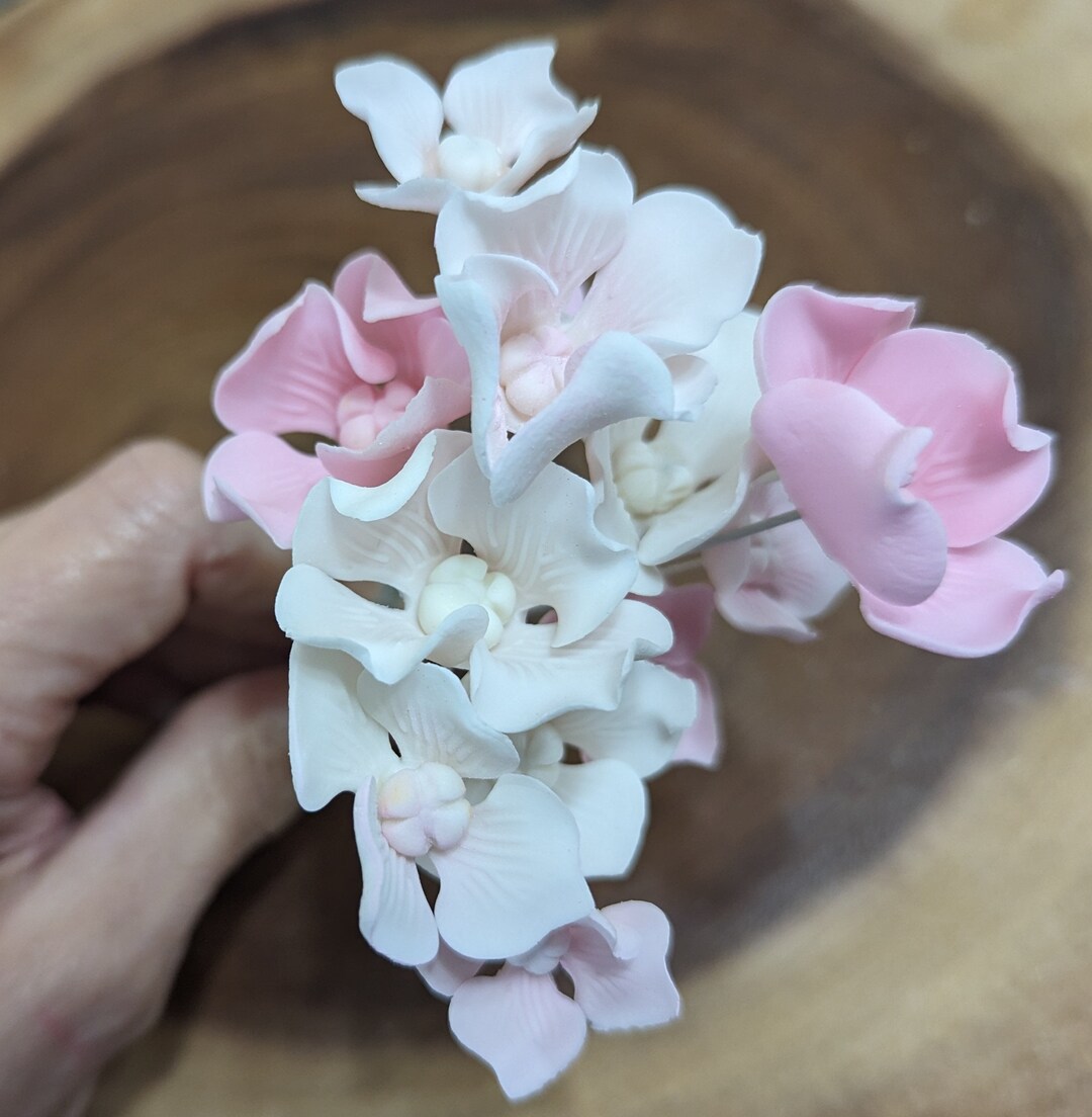 24 Edible Wired HYDRANGEA Flowers / Any Color / Gum Paste / Fondant ...