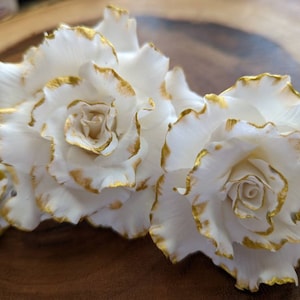 3 Edible ROSES Tipped in Gold Gum Paste / Fondant / Cake Decoration ...