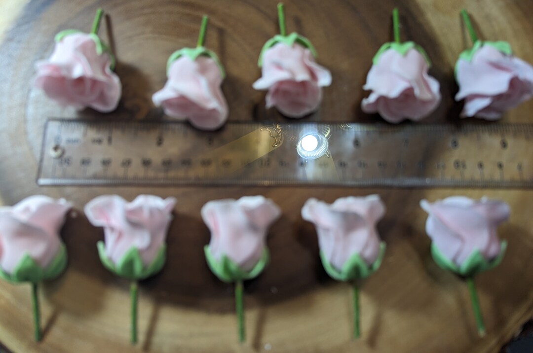 12 Edible Small Red ROSES - 1.5"/ Gum Paste / Fondant / Any Color ...