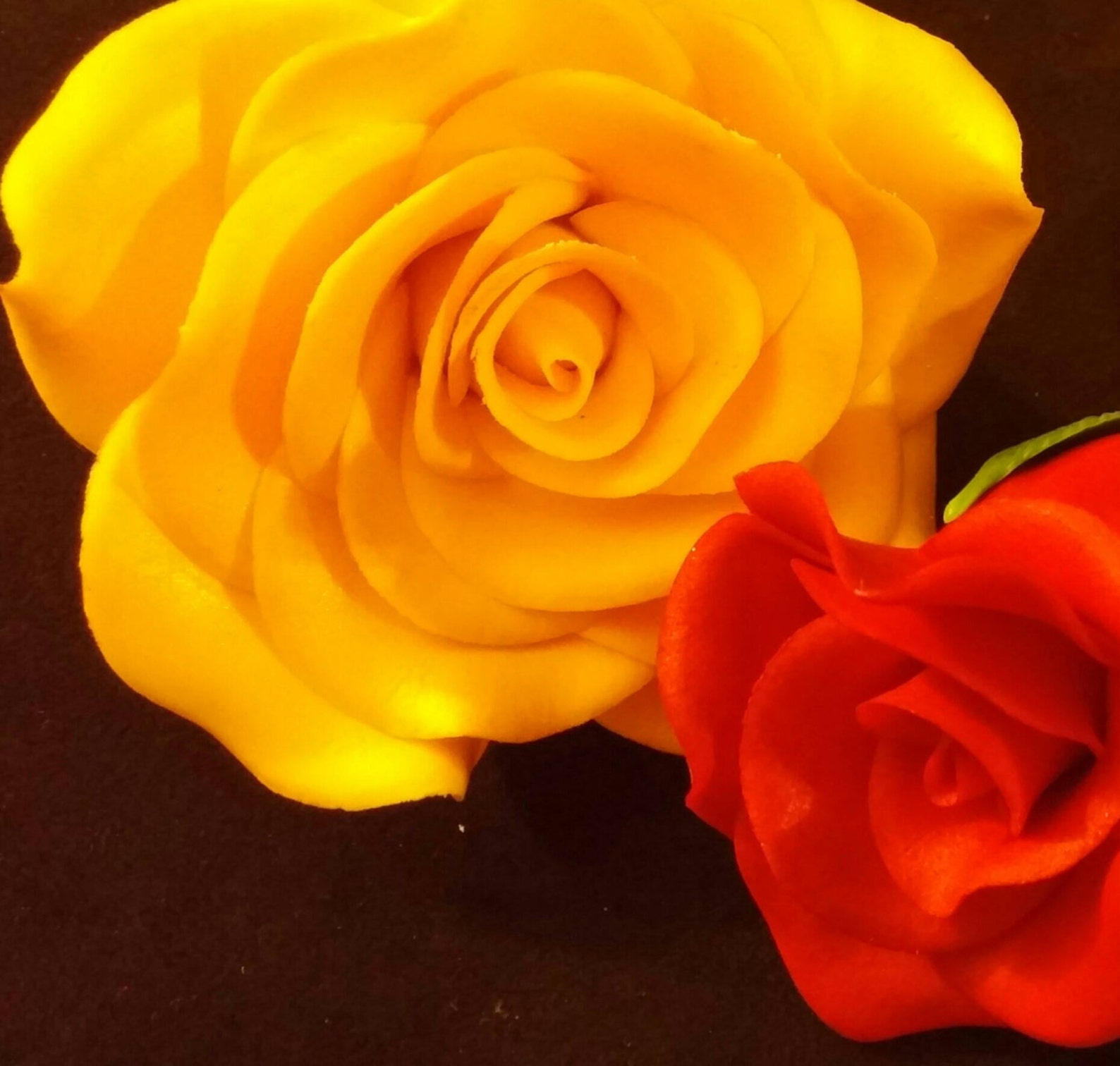 3 Edible ROSES With Green LEAVES / Fall Autumn Colors / Gum Paste ...