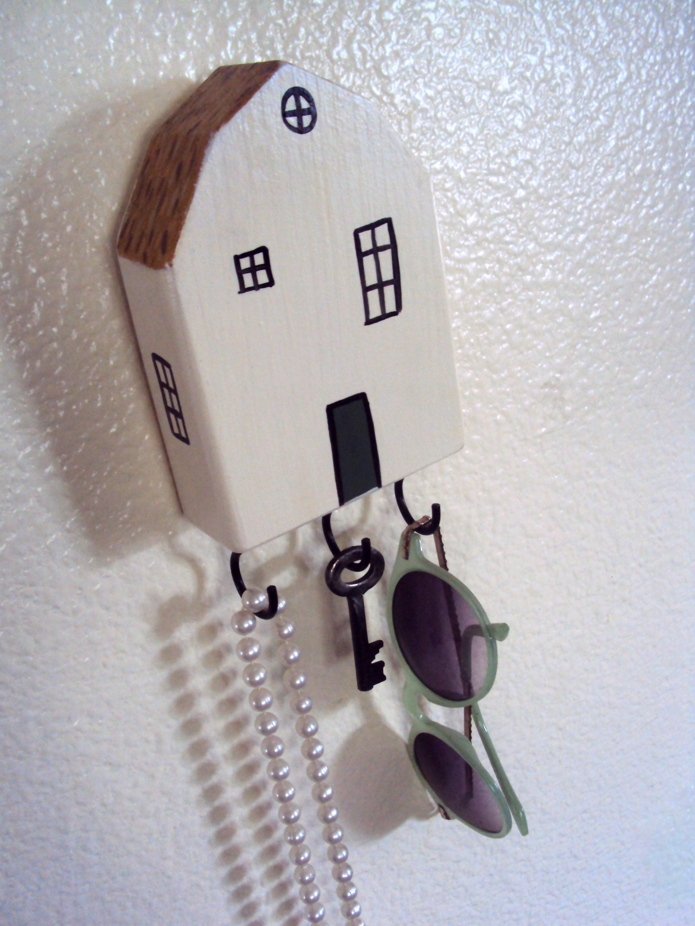 Handpainted Cottage Key Hanger Country House Wall Decor | Etsy