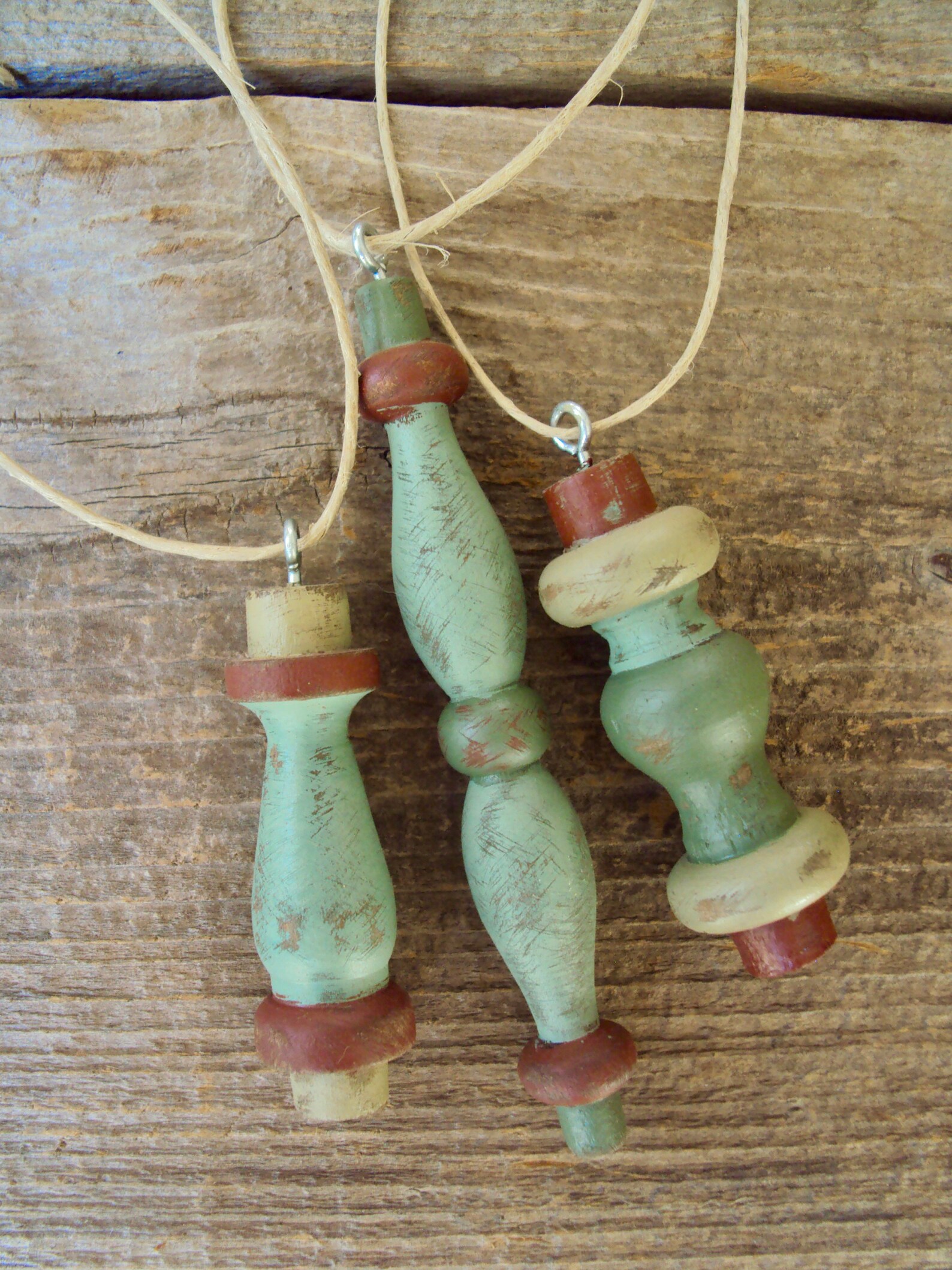 Set of 3 Shabby Farmhouse Spindle Ornaments Primitive - Etsy