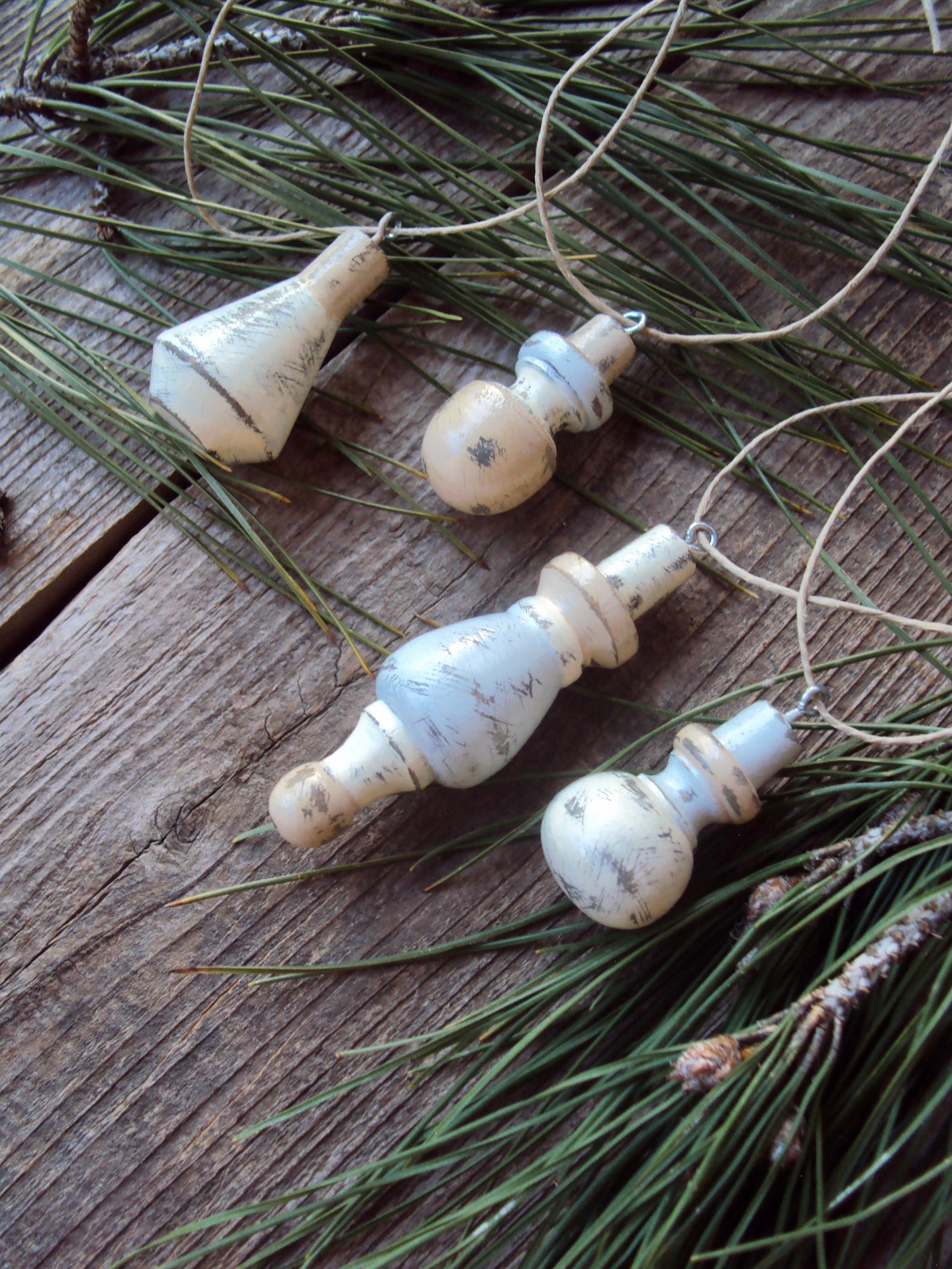 Set of 4 Shabby Farmhouse Finial Ornaments Primitive - Etsy
