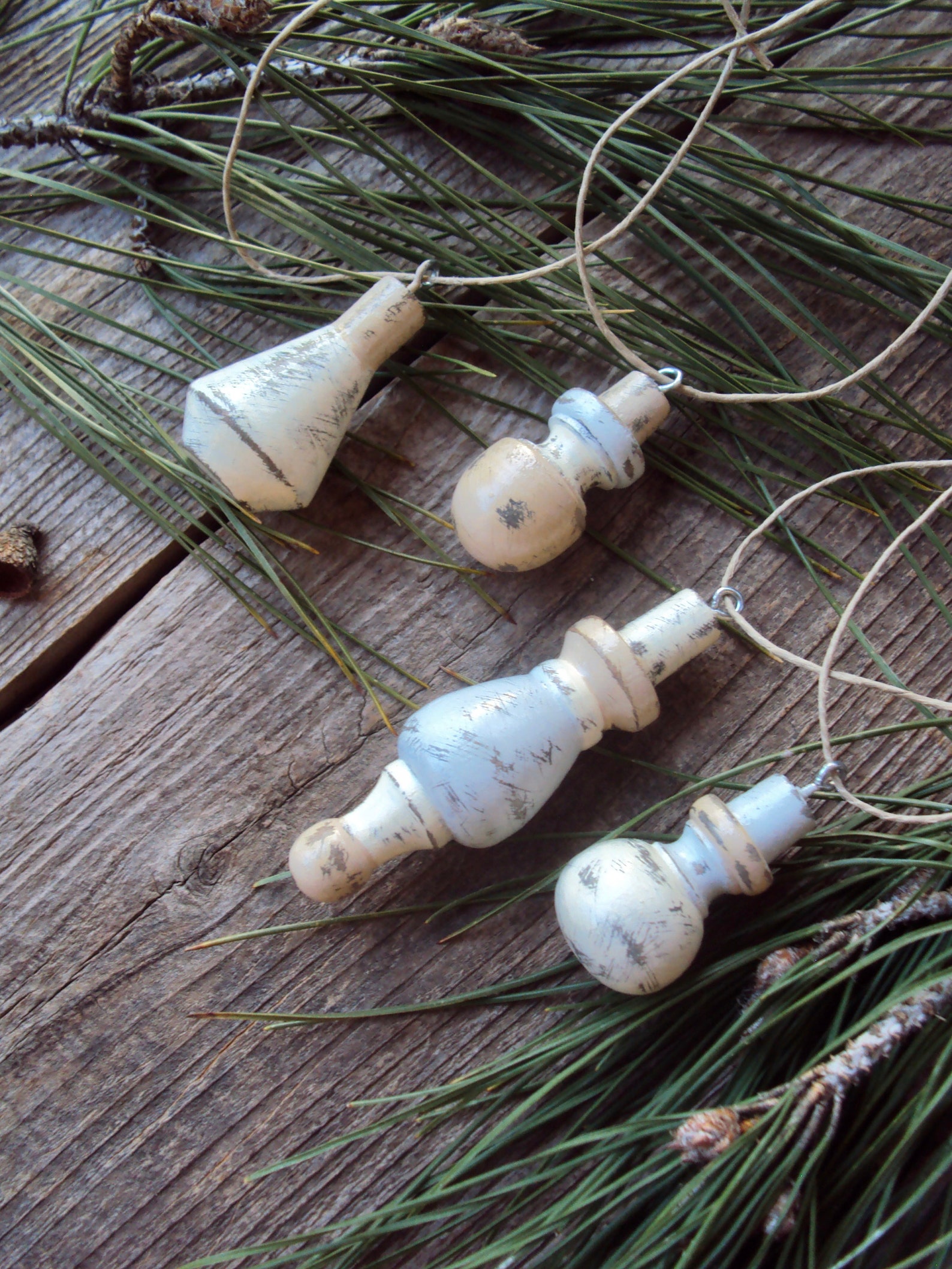 Set of 4 Shabby Farmhouse Finial Ornaments Primitive | Etsy