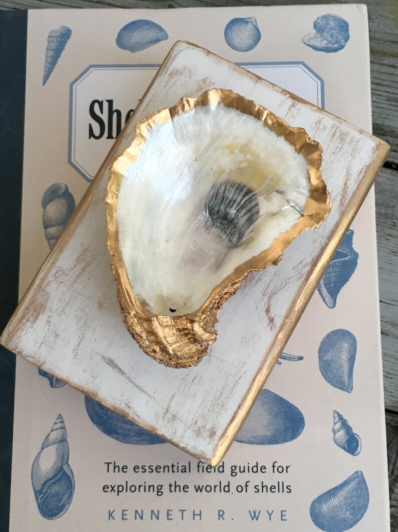 Oyster Shell Art/Coastal Oyster Decor/Gold Leaf Oyster Shell | Etsy