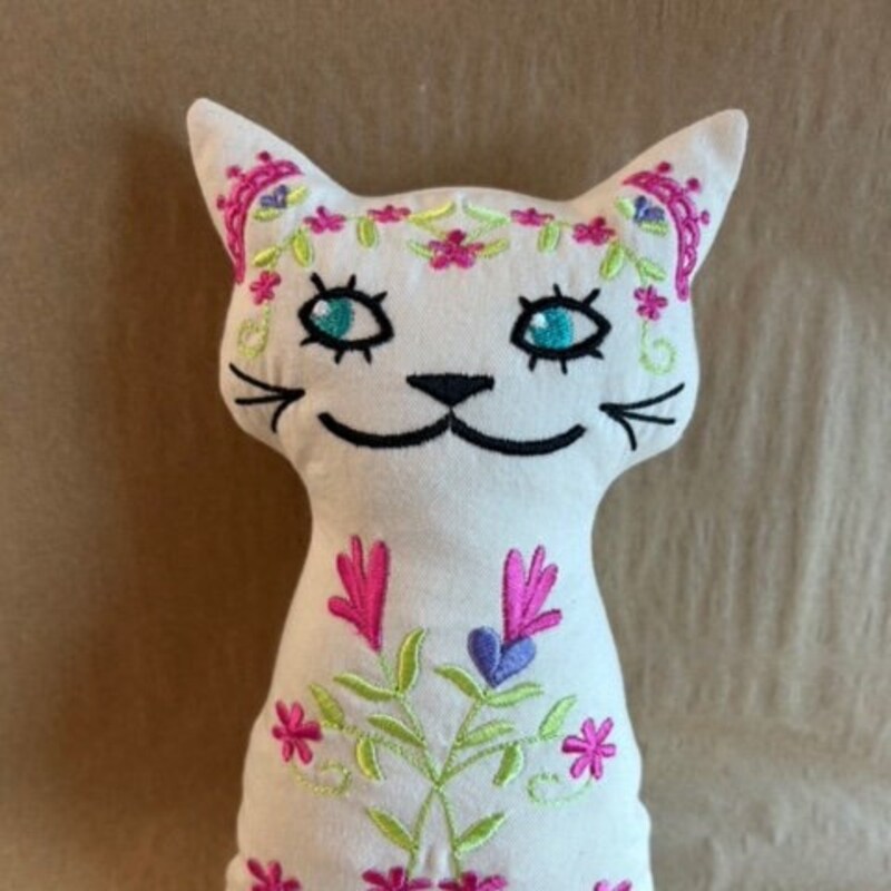 Embroidered Cats - Etsy