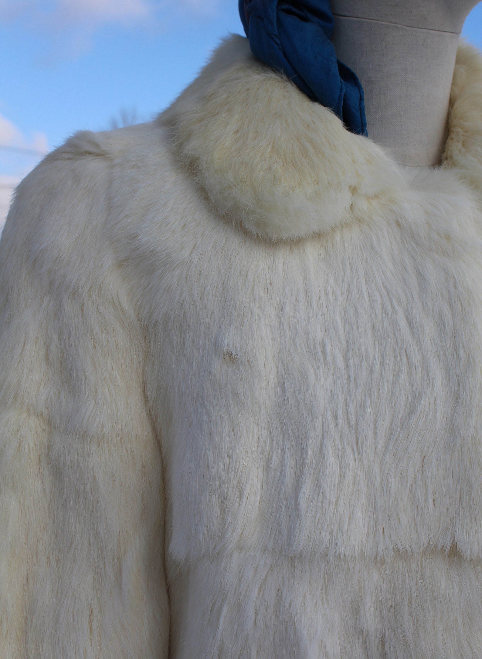 1970s White Rabbit Fur Jacket With Flare Sleeves / 1970s Jean - Etsy