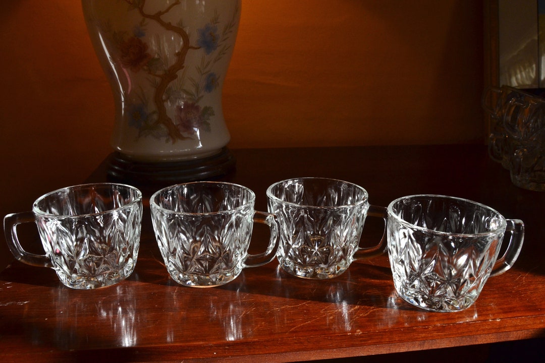 Vintage Punch Bowl Mug Set. Anchor Hocking Crown Point. Set of 4 Punch ...