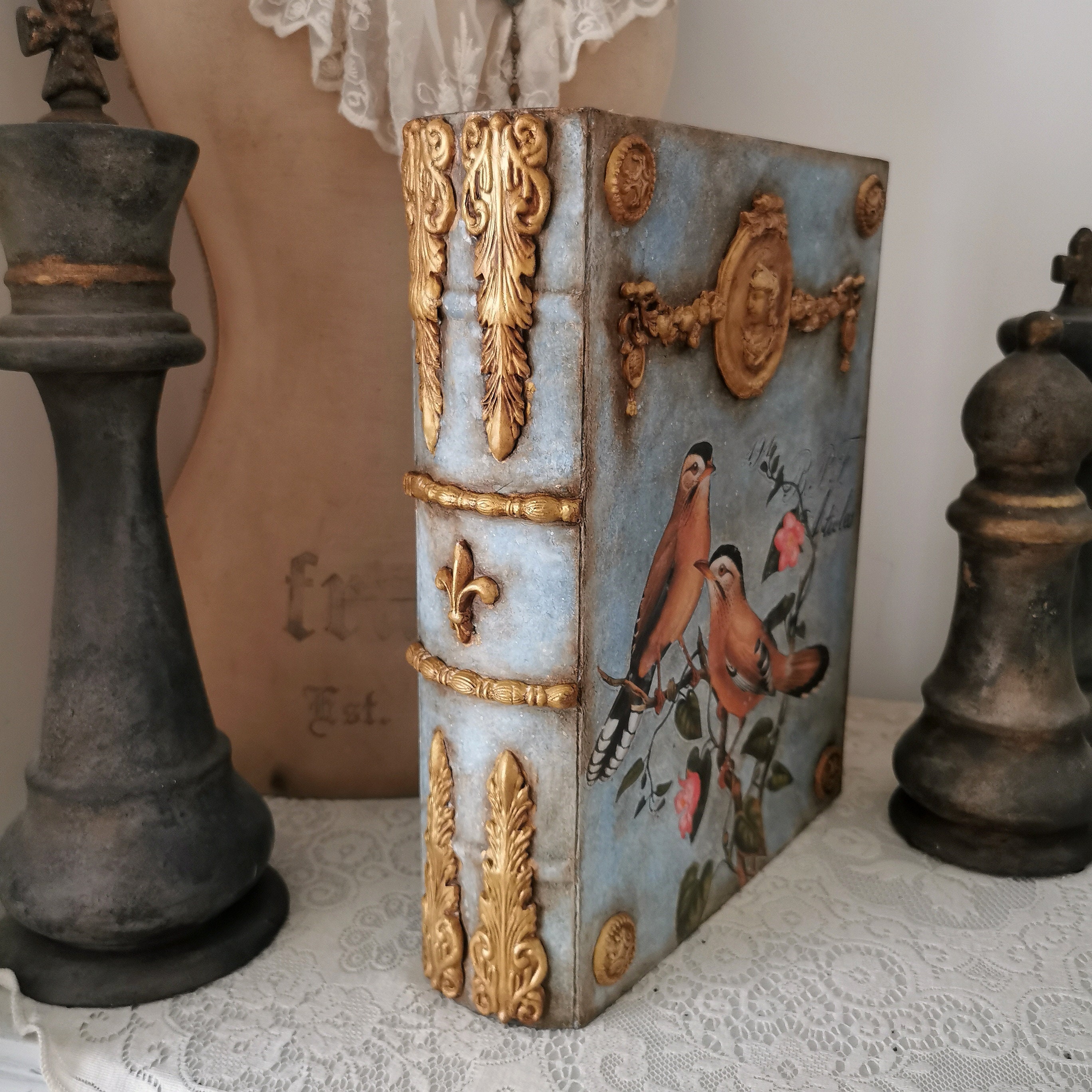 Tutorial - Cardboard Book Box to Old Book - Etsy