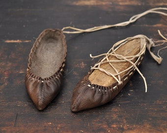 Medieval shoes | Etsy