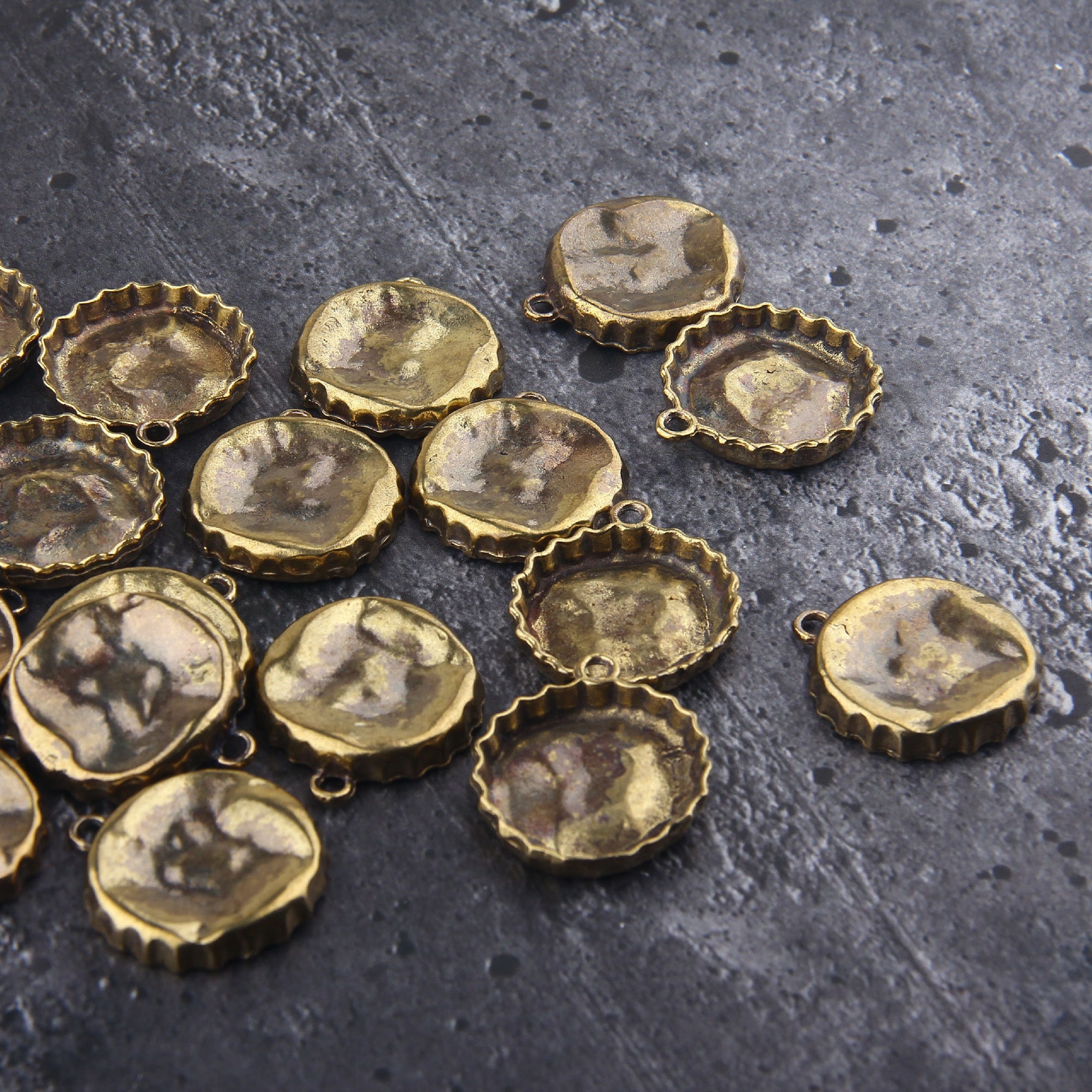 Bronze Plated Bottle Cap Pendant Bottle Cap Charms 27x30 Mm - Etsy