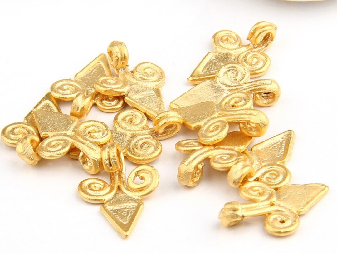 10 Gold Curl Scroll Triangular Spike Charms, Jewelry Supplies // Gpch ...