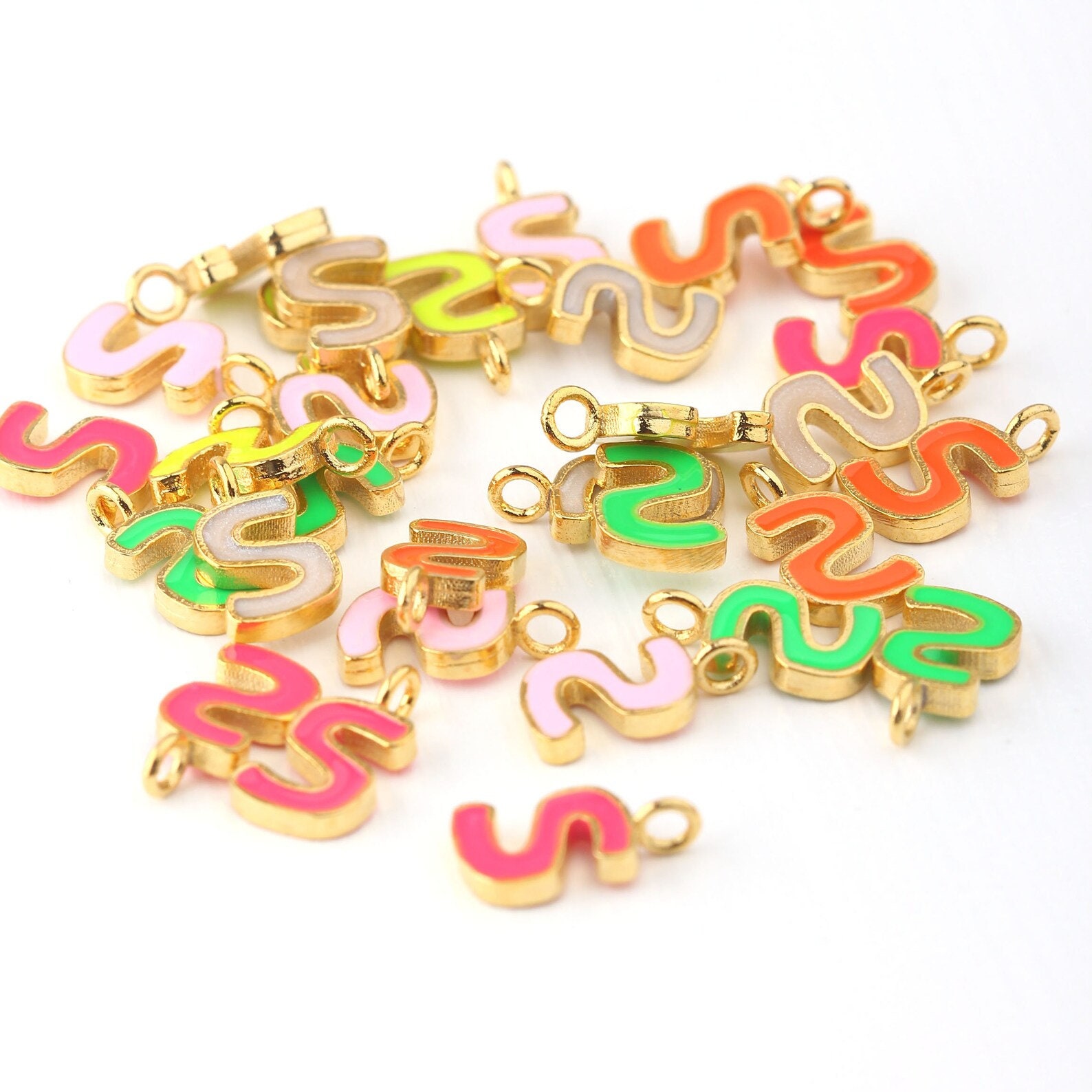1 Letter V Charm, Enamel Letter Charms, Enamel Alphabet Charms, Letter ...