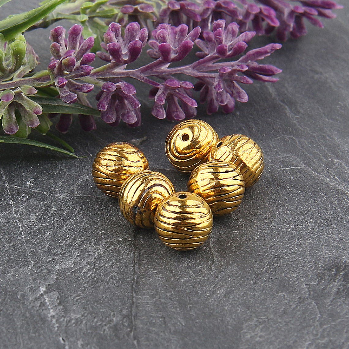 Antique Gold Tone Round Textured Metal Beads 6 Pieces // | Etsy