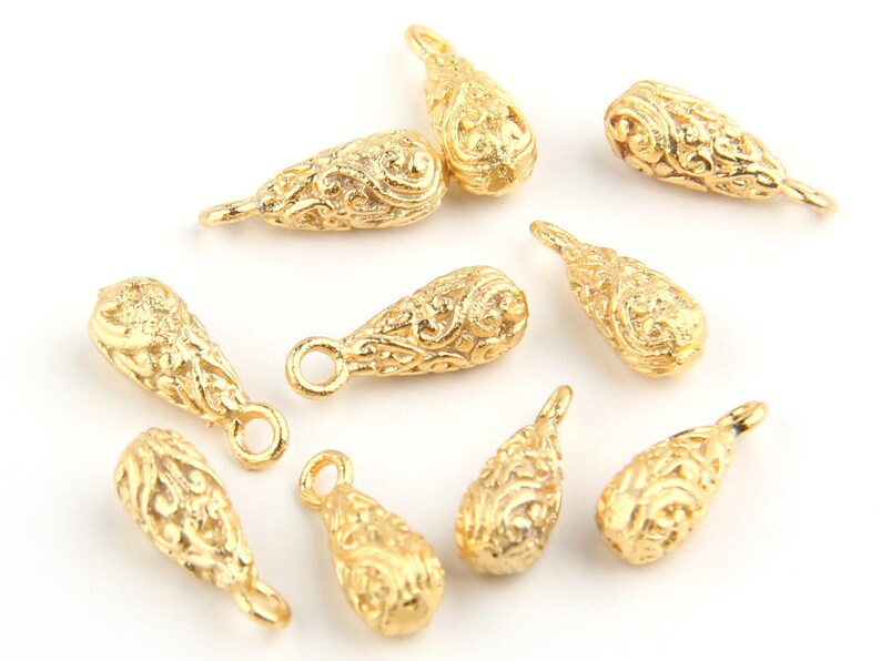 Gold Floral Embossed Charms, 22k Matte Gold Plated,10 Pcs // Gch-190 - Etsy