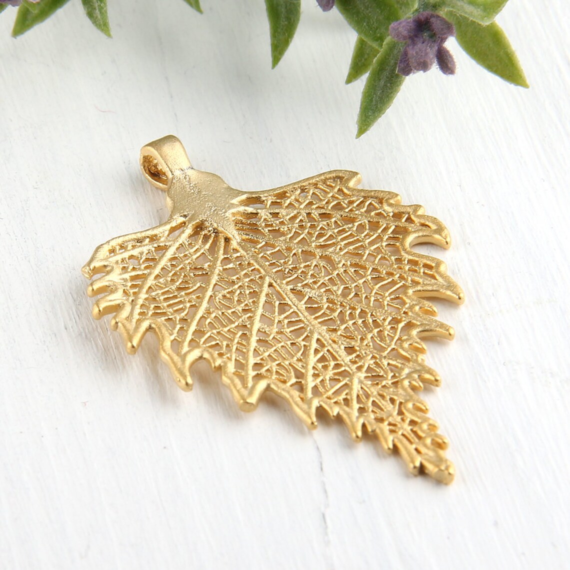 Gold, Large Detailed Leaf Pendant, Leaf Jewelry, Leaf Necklace,1 Piece ...