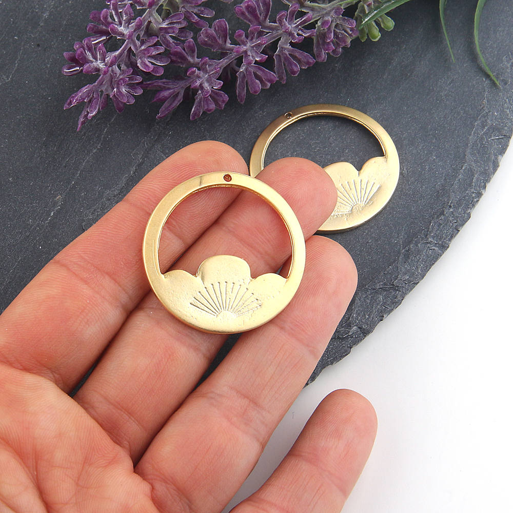 Gold, Round Lotus Flower Cut Out Ring Pendant, 2 Pieces // GP-512 - Etsy