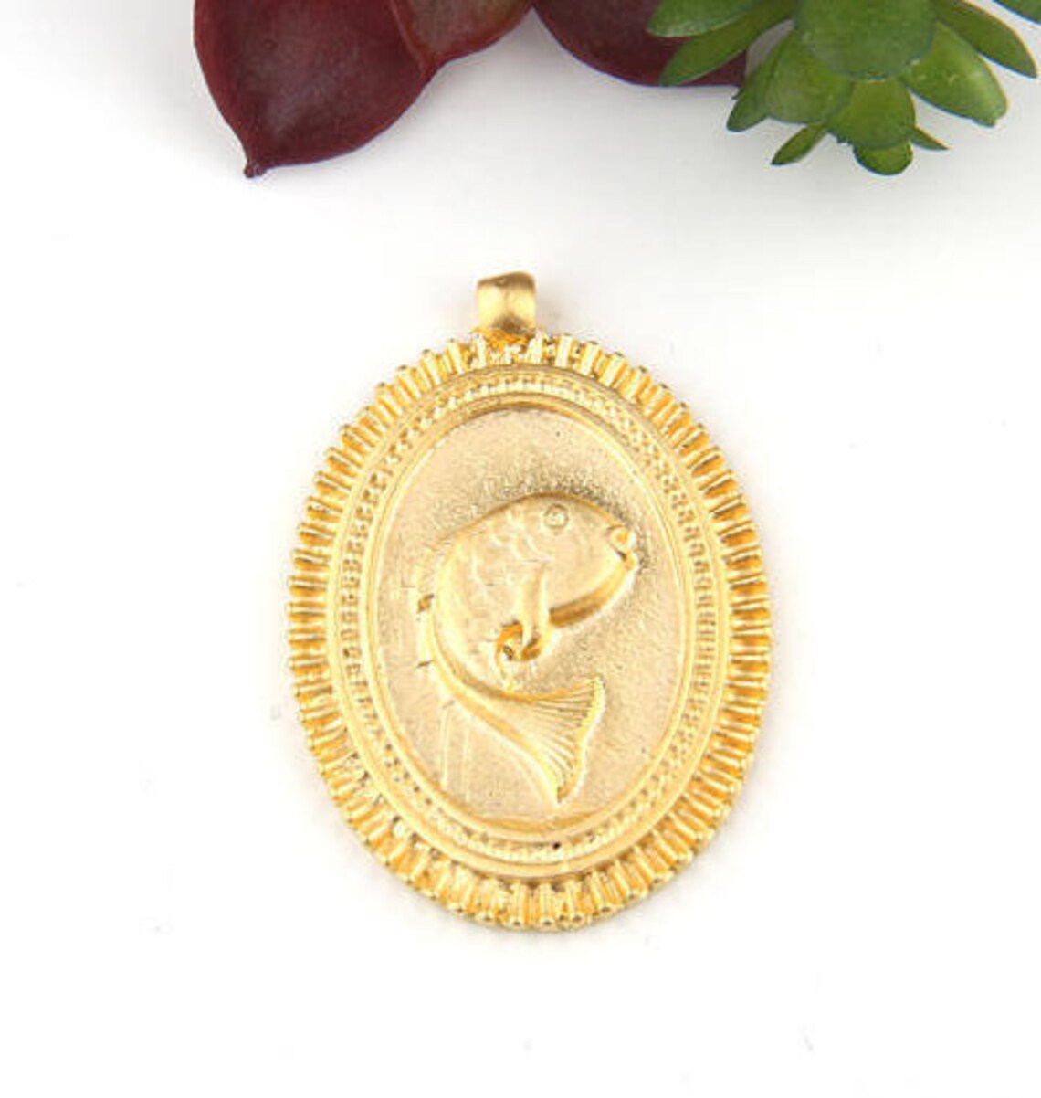 Gold Plated Oval Fish Medallion Pendant, Pendant, 1 Piece // GP-542 - Etsy