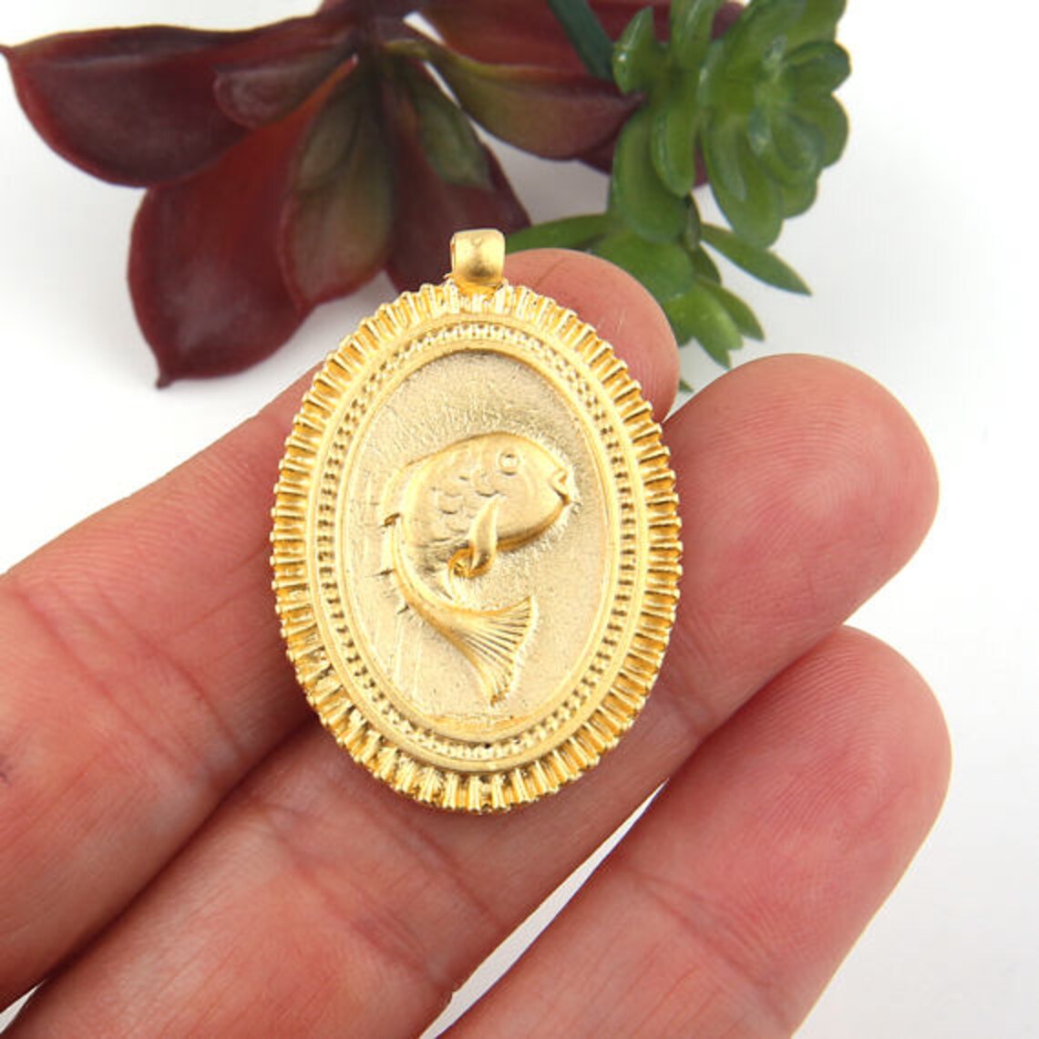 Gold Plated Oval Fish Medallion Pendant, Pendant, 1 Piece // GP-542 - Etsy