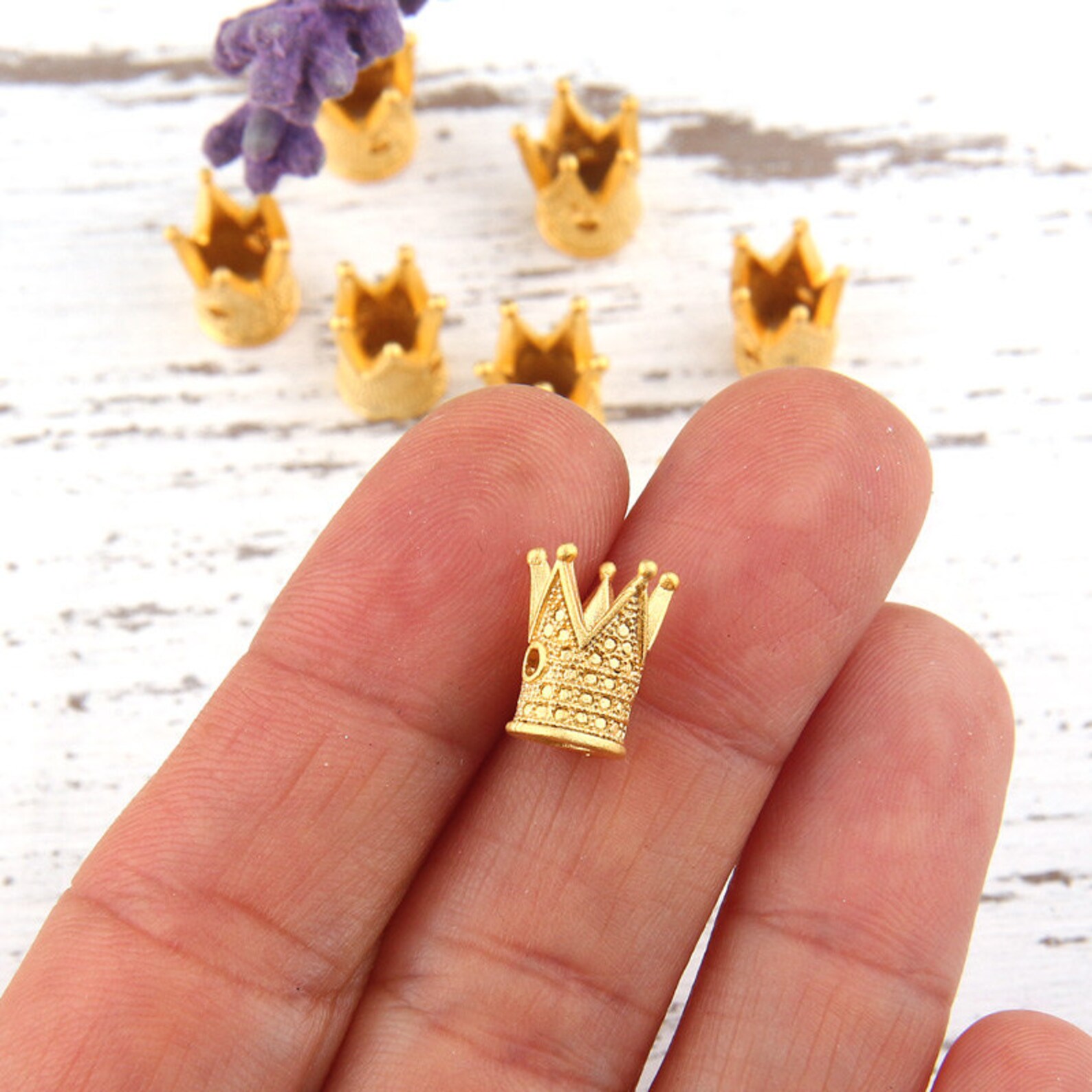 Textured King Crown Bead Caps, Crown Shaped Cones, Mini Tassel Caps, 8 ...