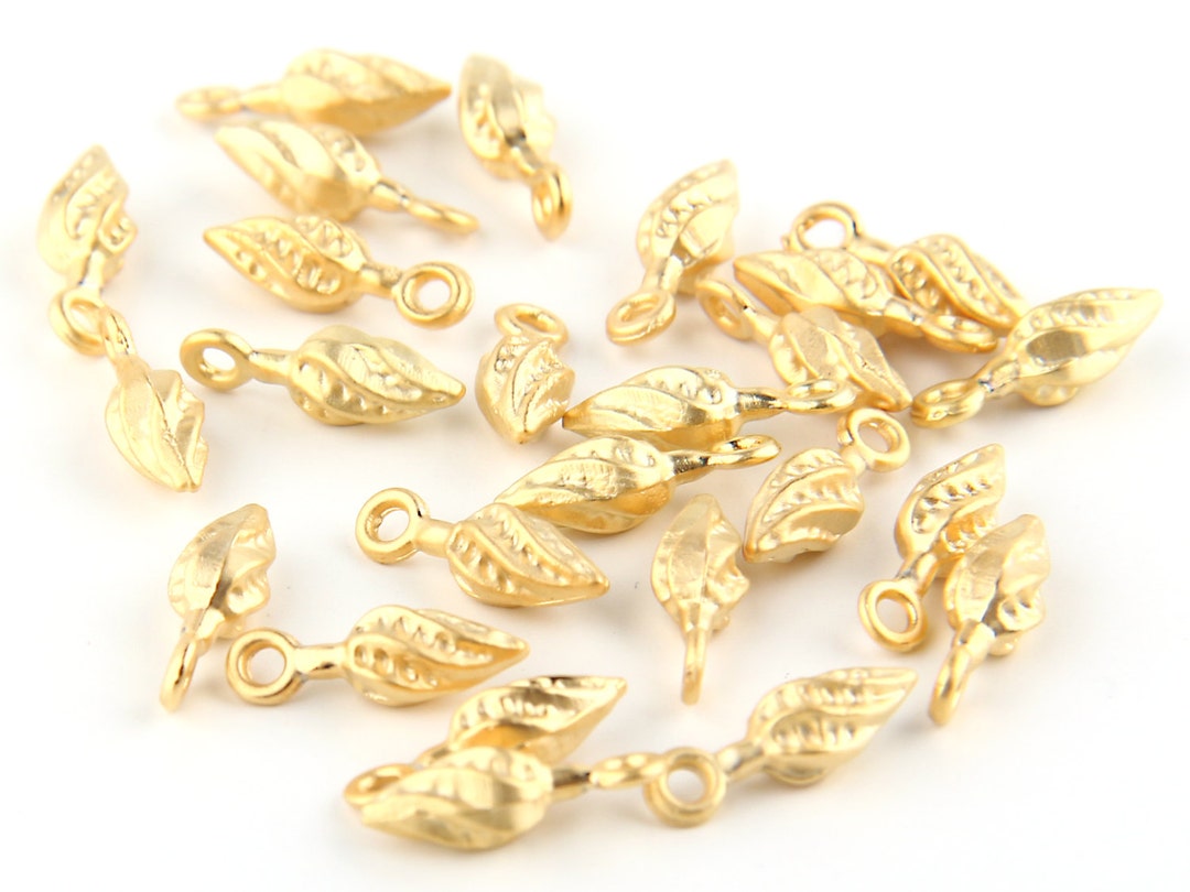 Mini Gold Pointy Charms, Spike Charms, Blossom Charms, 25 Pieces // Gch ...