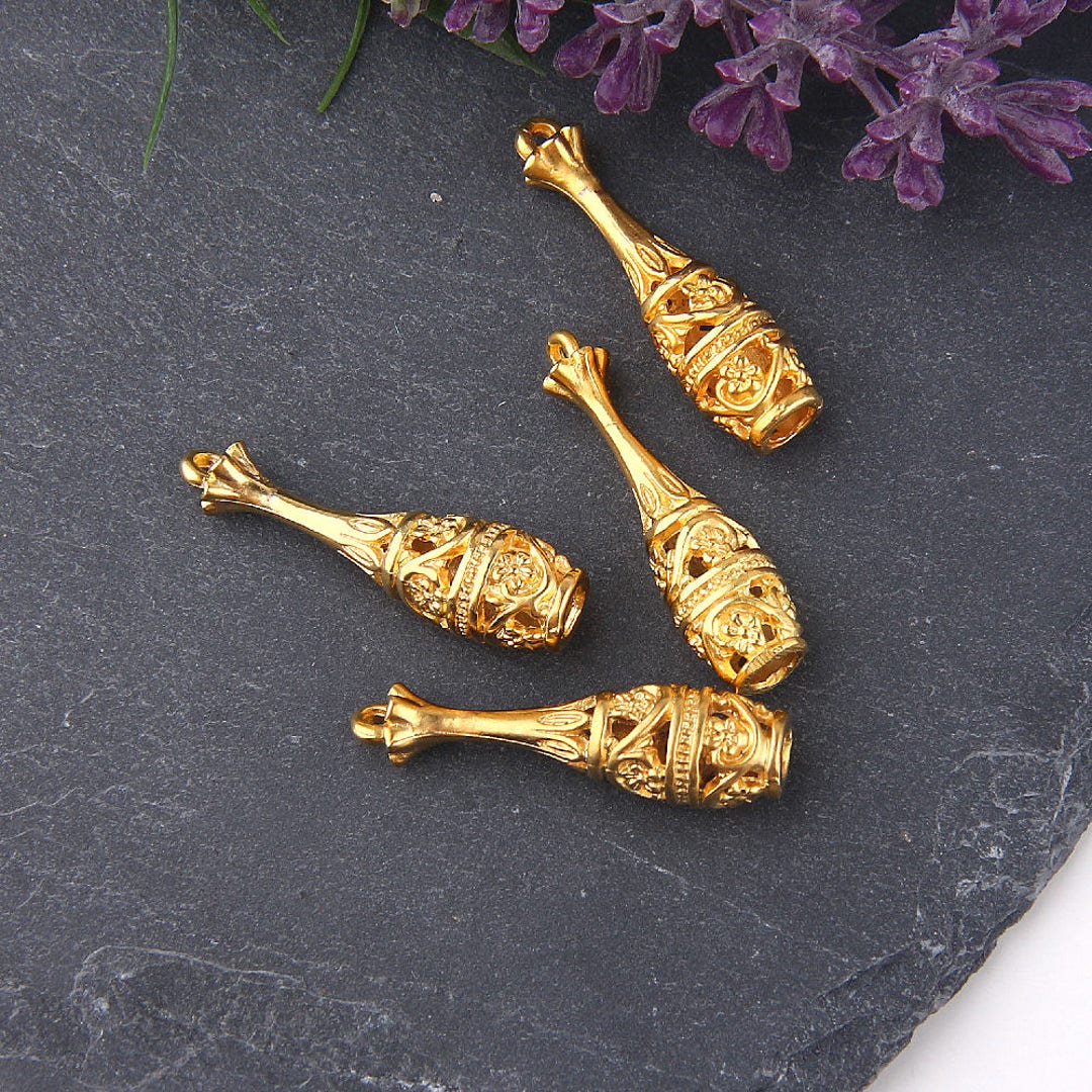 Gold Fretwork Bowling Pin Pendant Charms, 4 Pieces // Gch-256 - Etsy