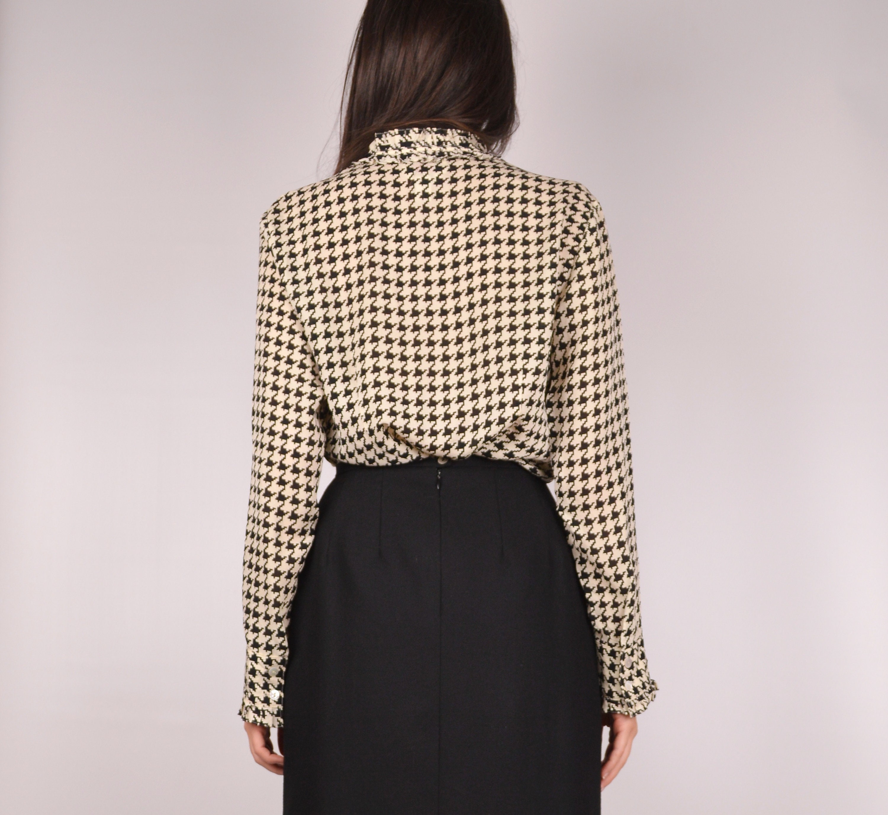 20% OFF!! Houndstooth SILK Ruffle Blouse / S-M