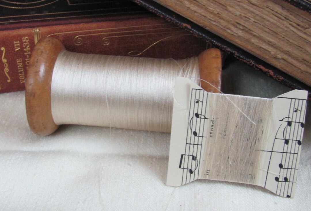 100% Silk Thread // Antique French Real Silk France // off White 20 40 ...
