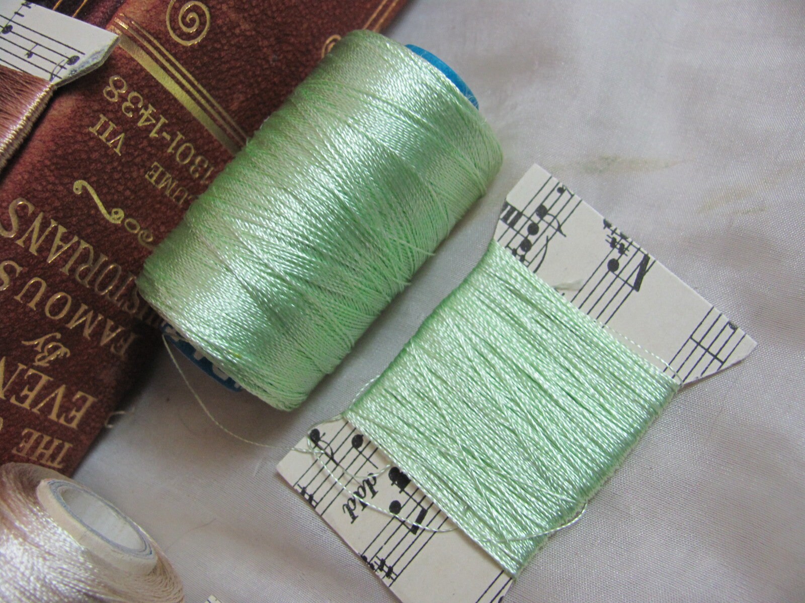 100% Silk Thread // Embroidery Floss Thread Real Silk // Choose Color ...