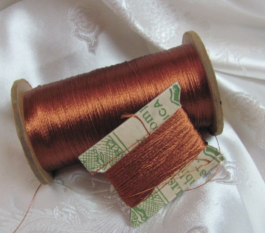 100% Silk Thread // Vintage Floss Real Pure Silk Sewing /// Brown 20 40 ...
