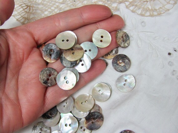 Closures & Fasteners Sewing Buttons 13 Iridescent Shell ABALoNE buttons ...