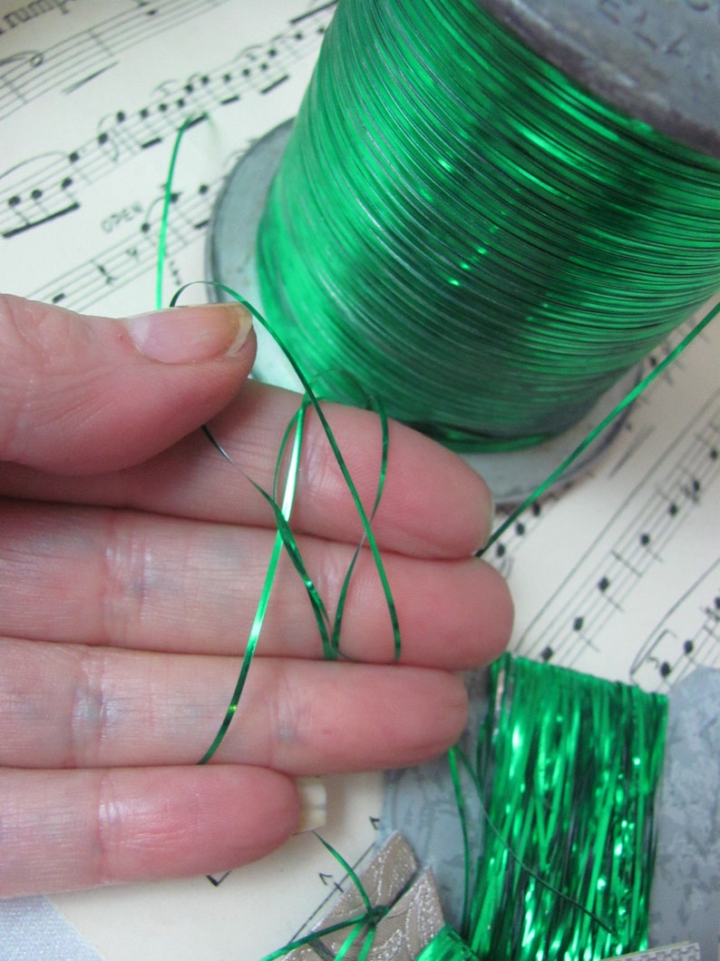 Green Metallic Embroidery Sewing Fly Tying Thread Tinsel Lurex Mylar ...