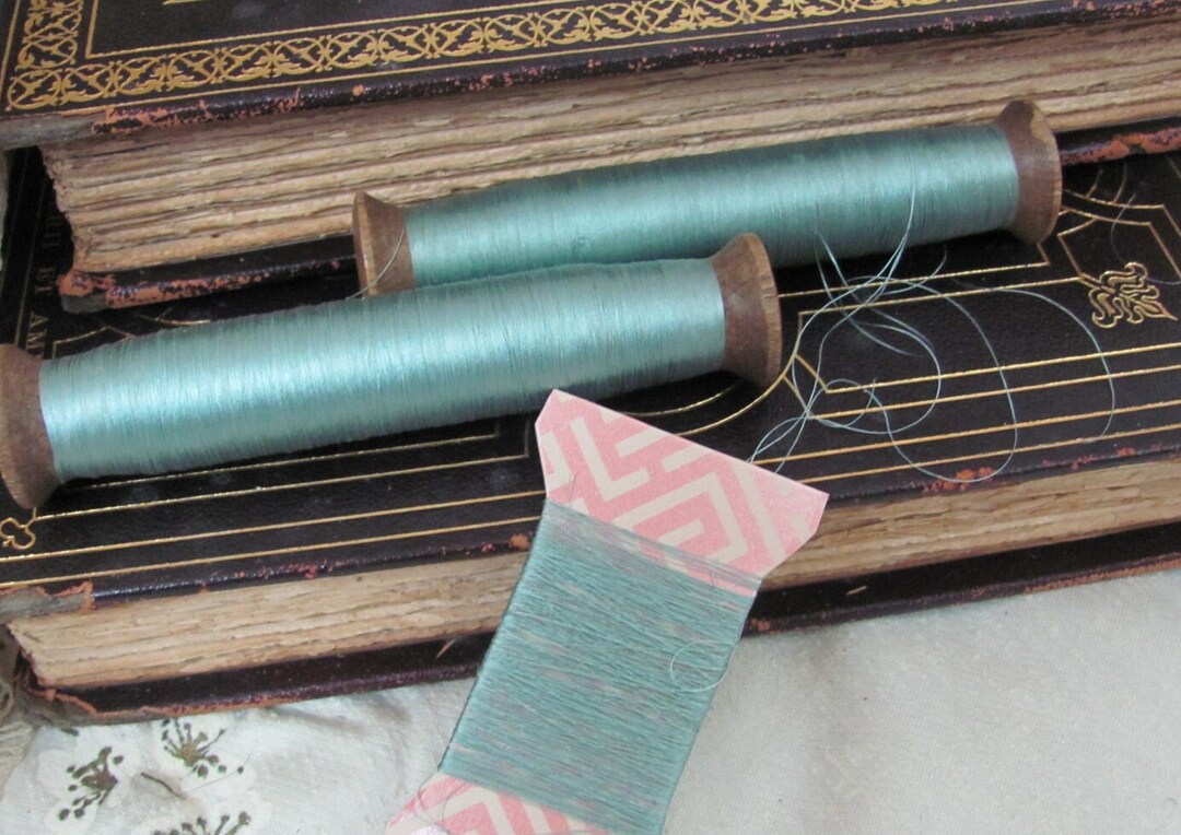 100% Silk Thread // Antique Early Century French Embroidery Floss Fine ...