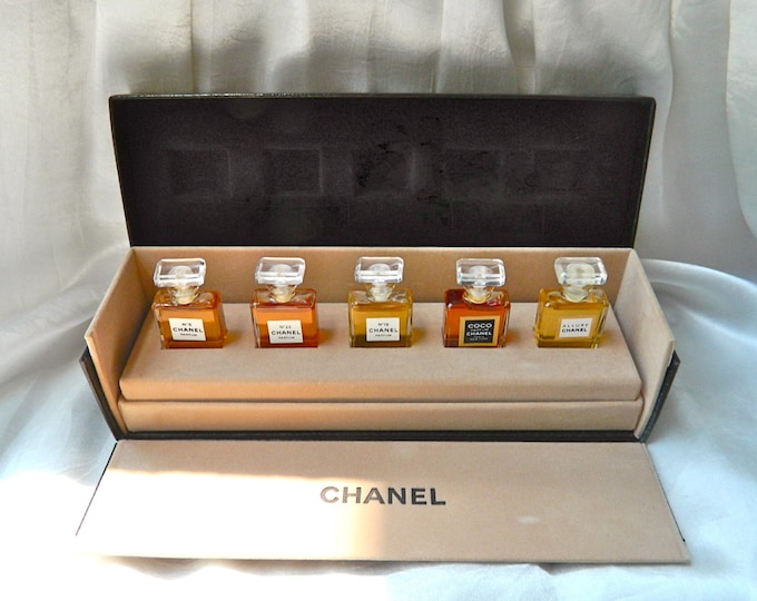 Temp Hold S CHANEL Vintage Perfume Gift Wardrobe Set in Box 5 Miniature ...