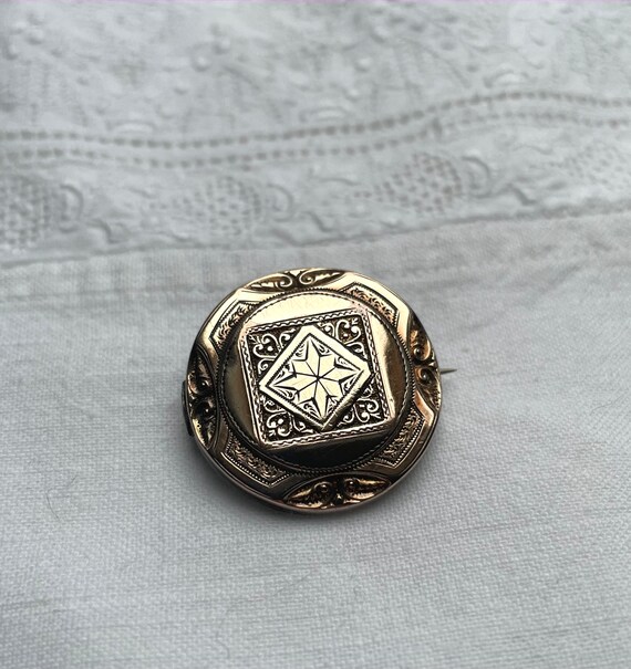 Antique Button Brooch, Aesthetic Movement Jewellery L… - Gem