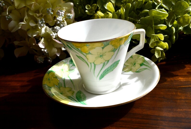Radfords Fine Bone China Tea Cup and Saucer ~ Tea Cup and Saucer Set ...