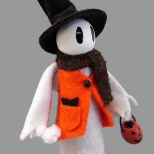 Halloween Ghost Clothespin Ornament, Trick or Treat Ghost, Peg Doll ...