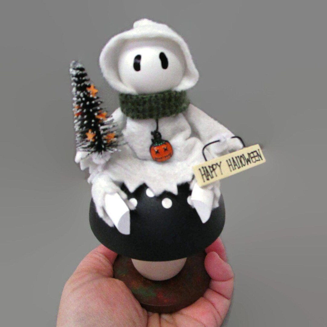 Ghost Sitting on a Mushroom, Clothespin Doll, Peg Doll, Halloween Decor ...