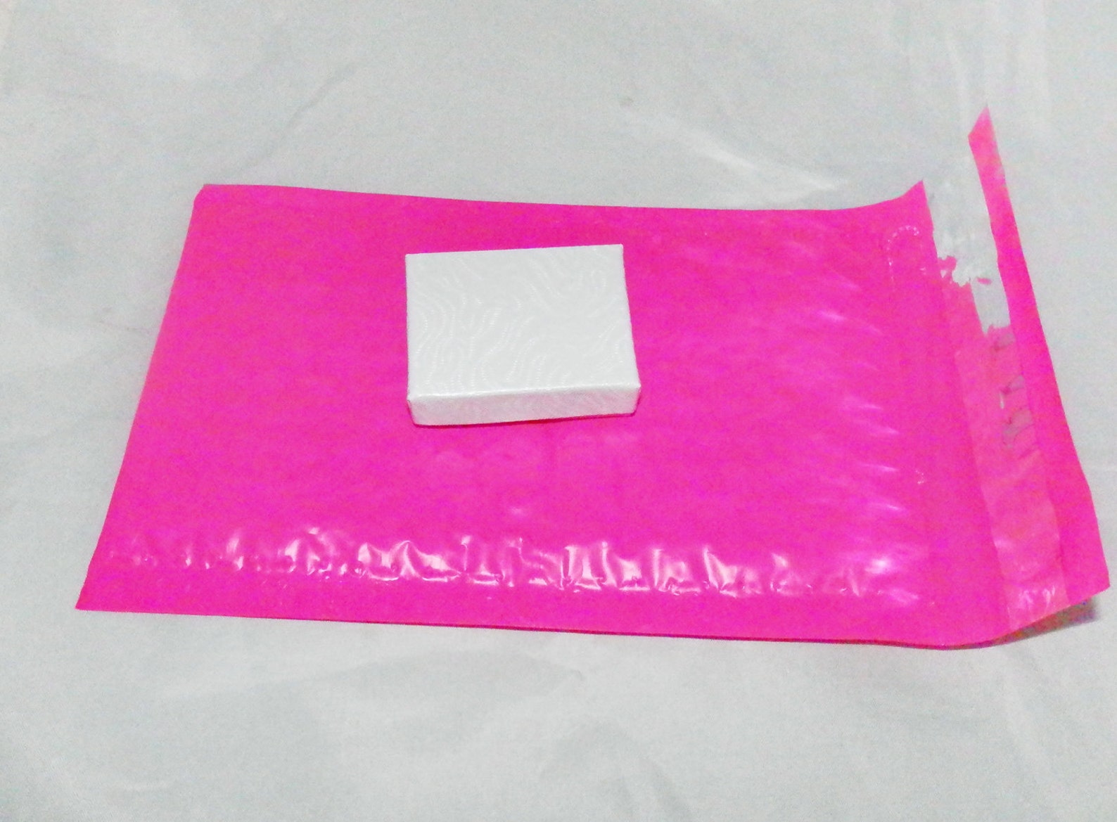 50 Hot Pink 4x8 Bubble Mailers Colored Mailers Shipping - Etsy