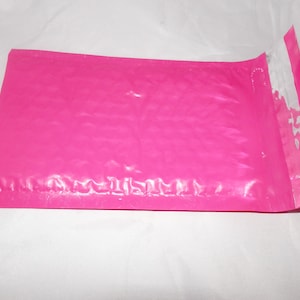 25 Hot Pink 4x8 Bubble Mailers, Colored Mailers, Shipping Envelopes ...
