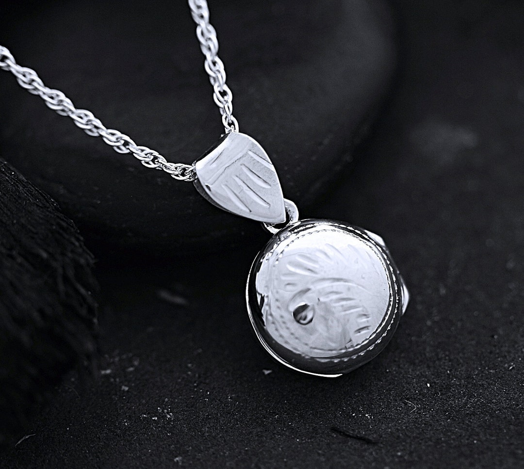 Small Locket Solid Sterling Silver Round Locket Necklace - Etsy